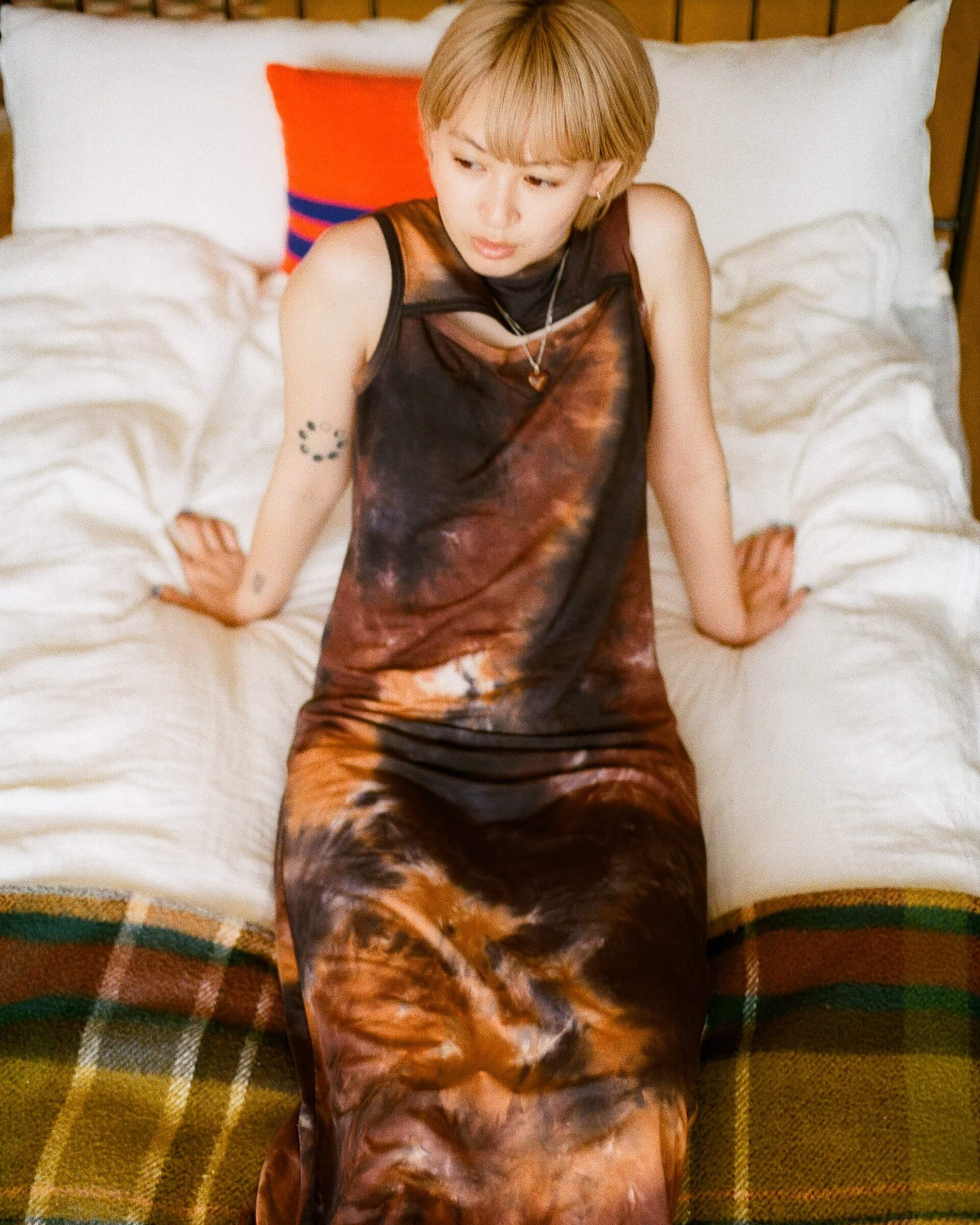 JOINT WORKSと古着屋「BÉBÉ」オーナーMichelleのコラボアイテムが発売｜新宿店のポップアップではBÉBÉのアイテムも登場 ...