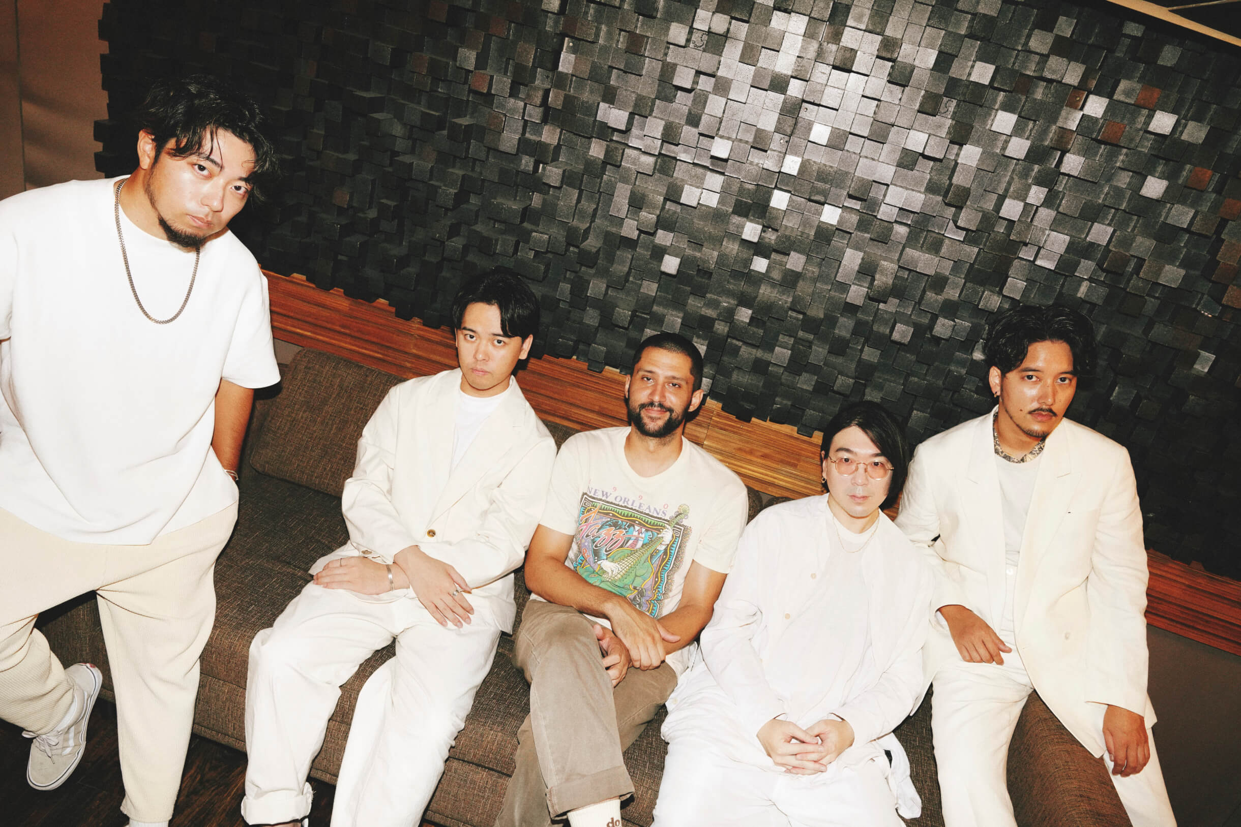 共鳴するミュージシャンシップ──対談：WONK × Kiefer「Fleeting Fantasy feat.Kiefer」 | Qetic